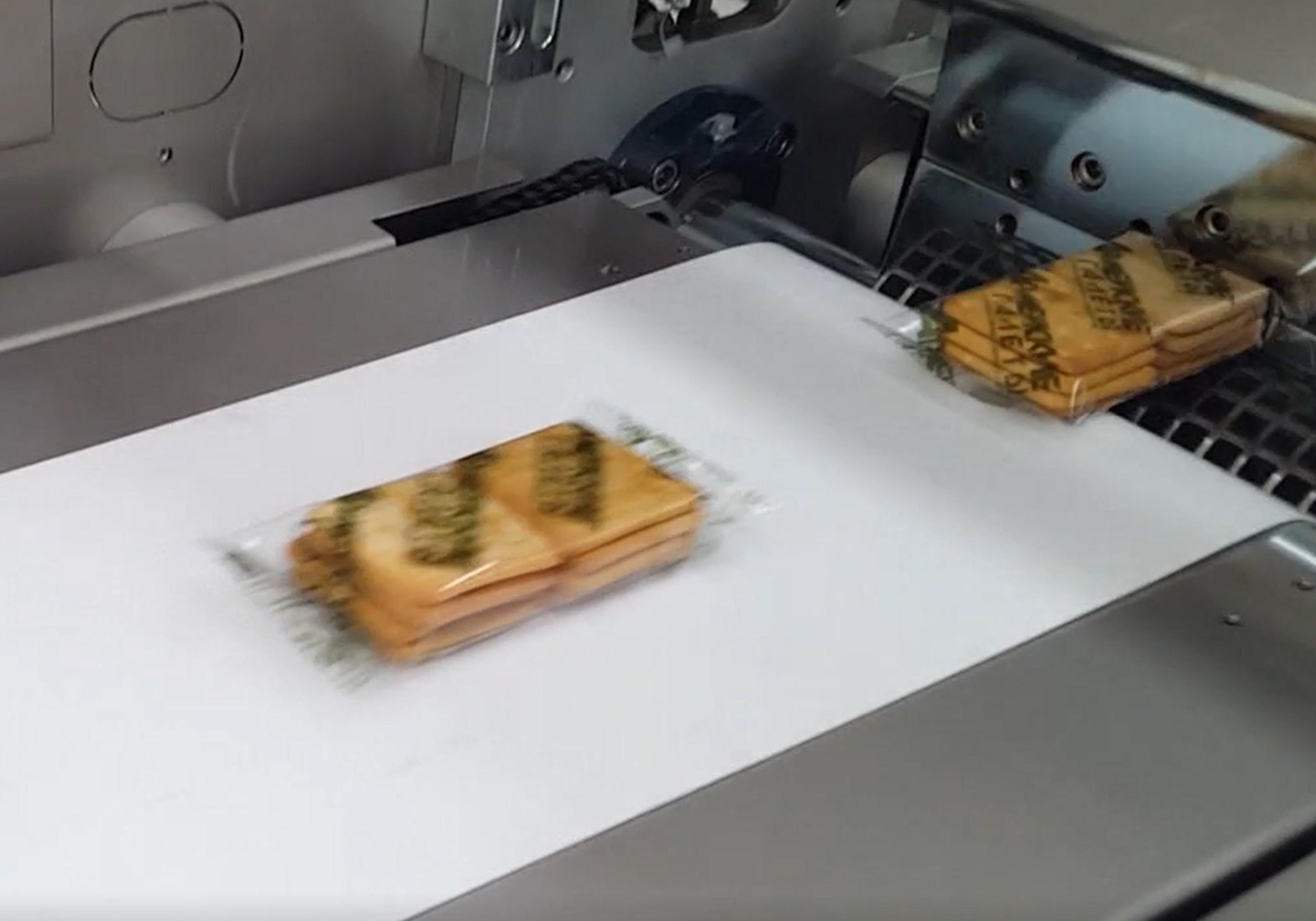 Packaging Line for Biscuits in Pile - Product details at biscuit people