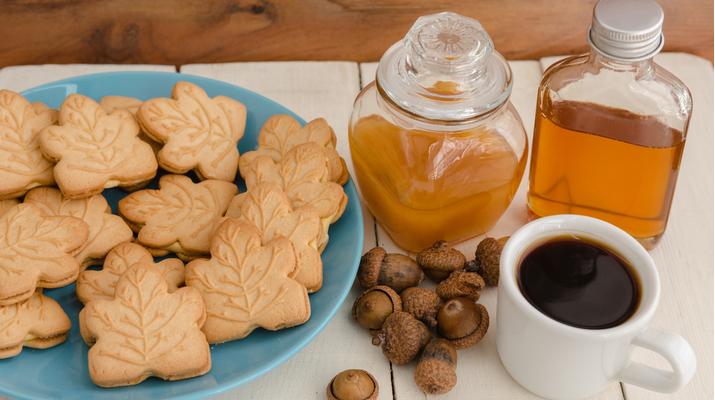 Canadian Specials: L.B. Maple Treat Cookies